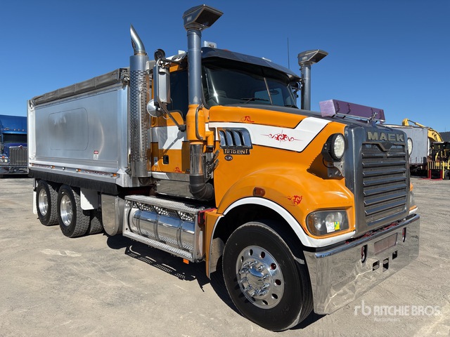 2017 Mack CMHR Trident 6x4 Tipper Truck | Ritchie Bros. Auctioneers