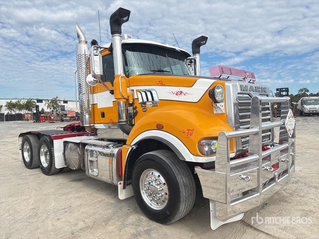 2017 Mack CLXT Super-Liner 6x4 T/A Day Cab Truck Tractor | Ritchie Bros ...