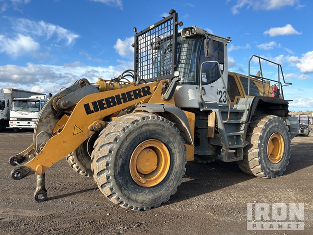 2006 Liebherr L580 2plus2 Wheel Loader | Ritchie Bros. Auctioneers