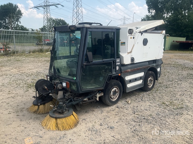 2006 Schmidt Compact 200 Sweeper Truck (Inoperable) | Ritchie Bros ...
