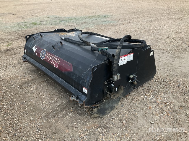 2022 Edge BROOM-SSL 72 in Skid Steer Broom | Ritchie Bros. Auctioneers