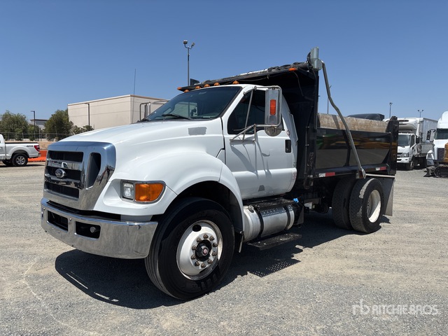 2015 Ford F-750 4x2 S/A Dump Truck | Ritchie Bros. Auctioneers