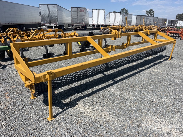 20 ft 10 in 3-Point Packer | Ritchie Bros. Auctioneers