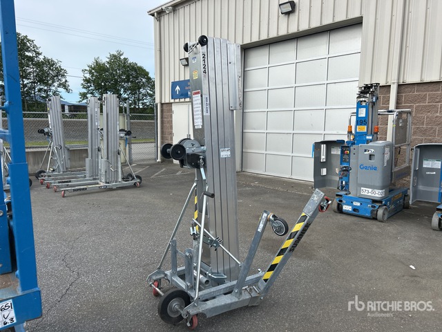 2024 Sumner 2124 Material Hoist | Ritchie Bros. Auctioneers