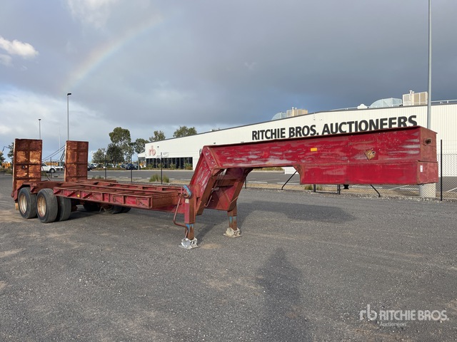 Custom Built Bogie/A Low Loader | Ritchie Bros. Auctioneers