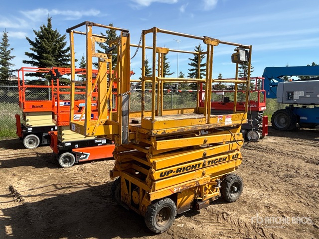UpRight 500T Electric Scissor Lift | Ritchie Bros. Auctioneers