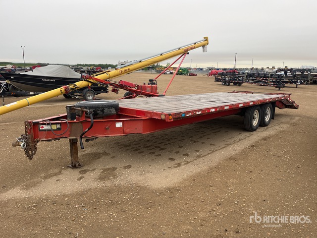 2015 Trailtech 20 ft T/A Equipment Trailer | Ritchie Bros. Auctioneers