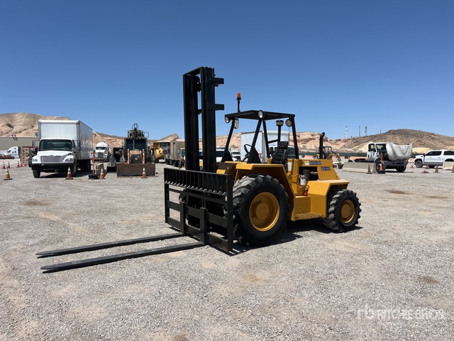 Sellick SD80 8000 lb 4x4 Chariot élévateur tout terrain | Ritchie Bros ...