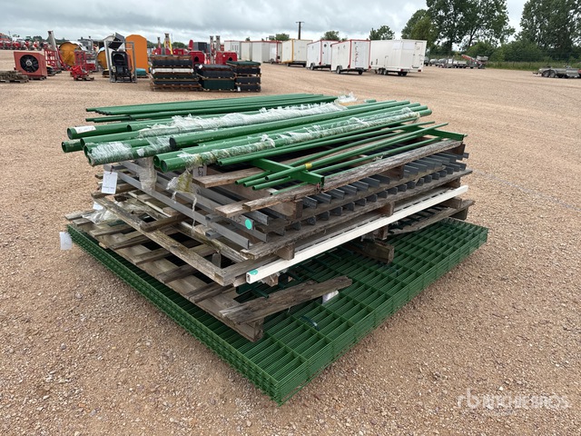 Qte De Grilles, Poteaux Et Panneaux Treillis Divers - Magasin, entrepôt ...