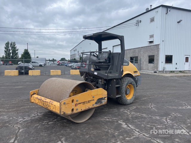 2014 Volvo SD70 Smooth Drum Compactor | Ritchie Bros. Auctioneers