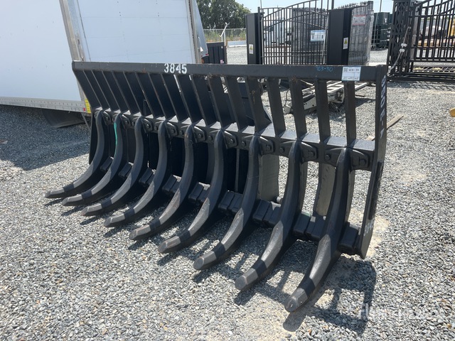 Fleco 112 in Wheel Loader Rake | Ritchie Bros. Auctioneers