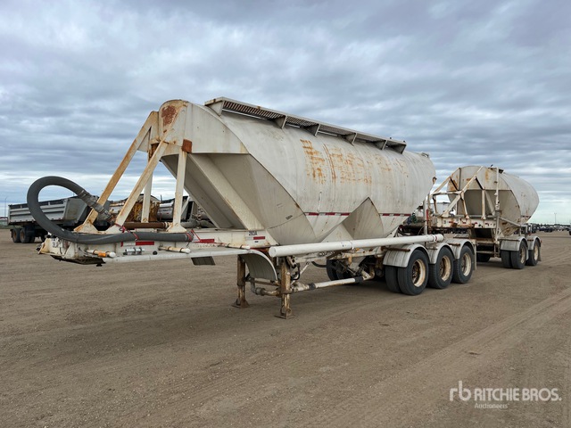 1980 Freuhauf Super B-Train Lead Pneumatic Bulk Trailer | Ritchie Bros ...
