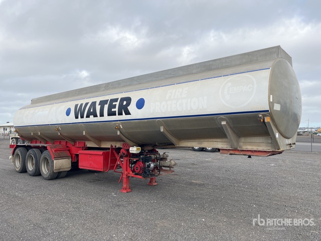 1976 Fruehauf 26000 L Tri/A Water Tank Trailer | Ritchie Bros. Auctioneers