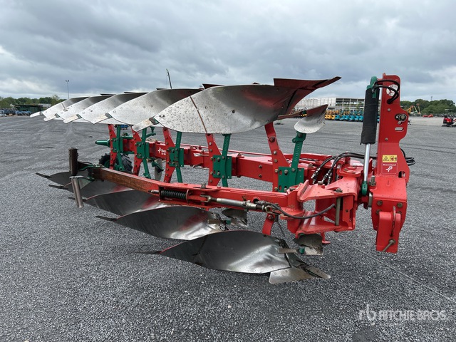 2014 Kverneland LB 5 Bottom Reversible Plow | Ritchie Bros. Auctioneers
