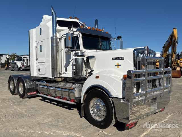 2018 Kenworth T900 Legend 6x4 T/A Sleeper Truck Tractor | Ritchie Bros ...