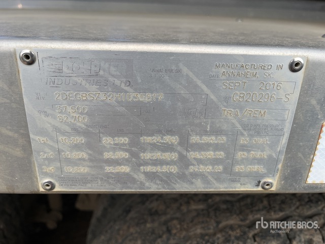 2017 Doepker 45 ft Tri/A Grain Trailer | Ritchie Bros. Auctioneers