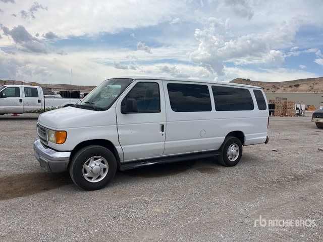 2004 Ford E-350 Econoline Passenger Van | Ritchie Bros. Auctioneers