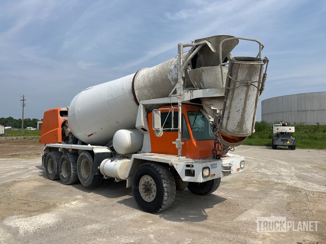 2010 Oshkosh S-2106L 8x6 Front Discharge Mixer Truck in Owensboro ...