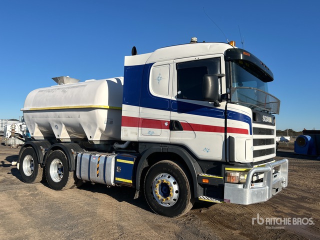 2002 Scania 124L 11000 L 6x4 Water Truck | Ritchie Bros. Auctioneers