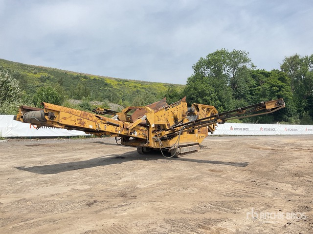 2013 Anaconda 10x4 Tracked Scalping Screen | Ritchie Bros. Auctioneers