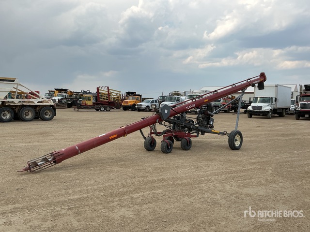Meridian TL10-39 10 in x 39 ft Grain Auger | Ritchie Bros. Auctioneers