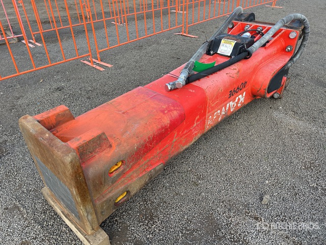 2022 Rammer 4099E Q/C Hydraulic Breaker | Ritchie Bros. Auctioneers