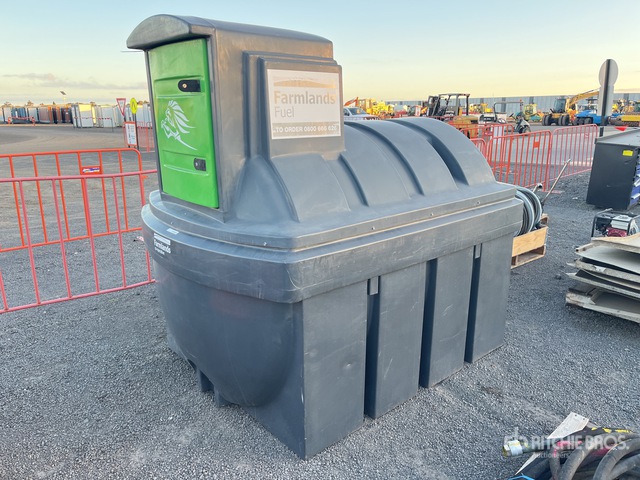 AFLO FuelMaster 2500 L Poly Diesel Fuel Tank | Ritchie Bros. Auctioneers