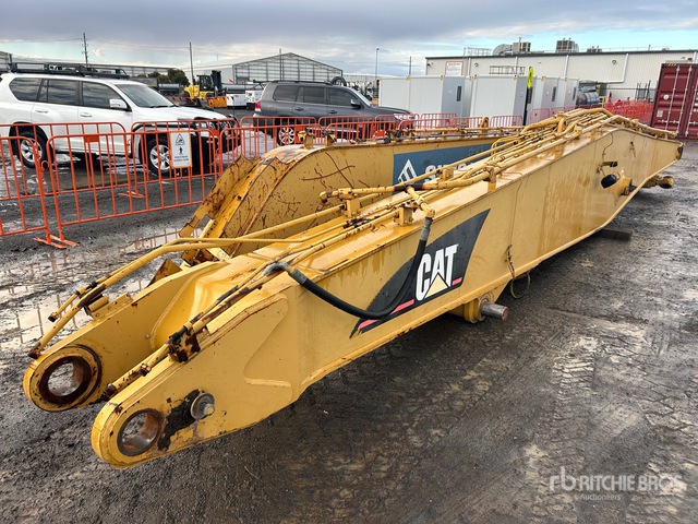 18 m Excavator Long Reach Attachment - Fits Cat 330 Scrap Handler ...