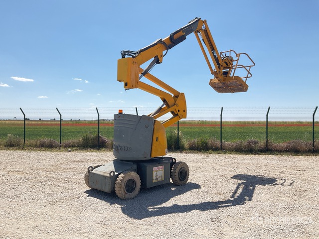 2006 Haulotte HA12IP 2WD Electric Articulating Boom Lift | Ritchie Bros. Auctioneers