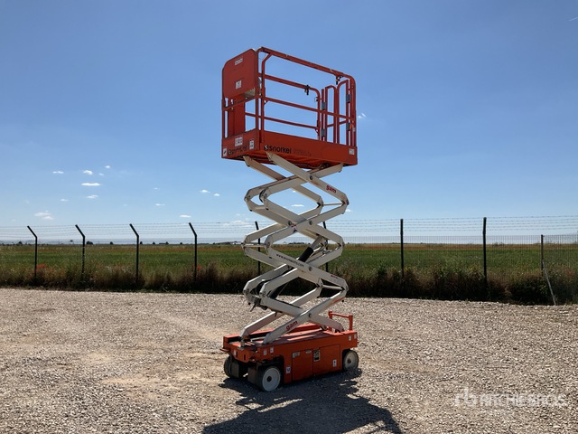 2017 Snorkel S3219E Electric Scissor Lift | Ritchie Bros. Auctioneers