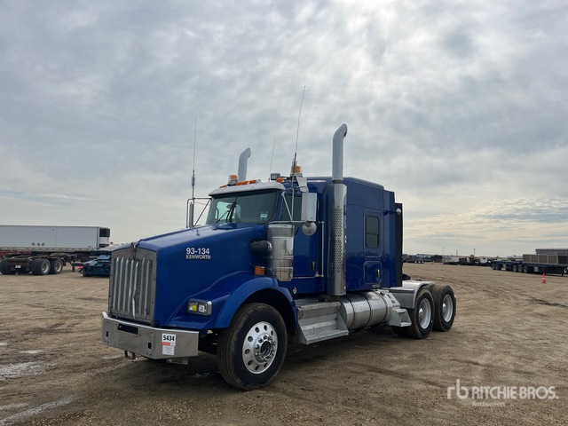 2014 Kenworth T800 6x4 Sleeper Prime Mover | Ritchie Bros. Auctioneers