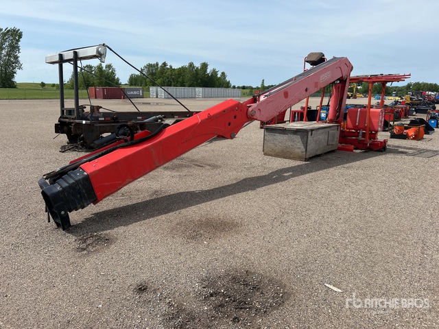 Fassi F330SE Knuckle Boom | Ritchie Bros. Auctioneers