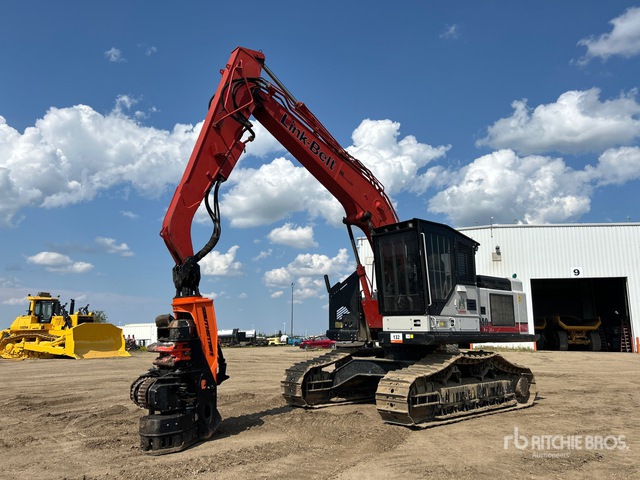 2020 Link-Belt 3240PHN Processor | Ritchie Bros. Auctioneers