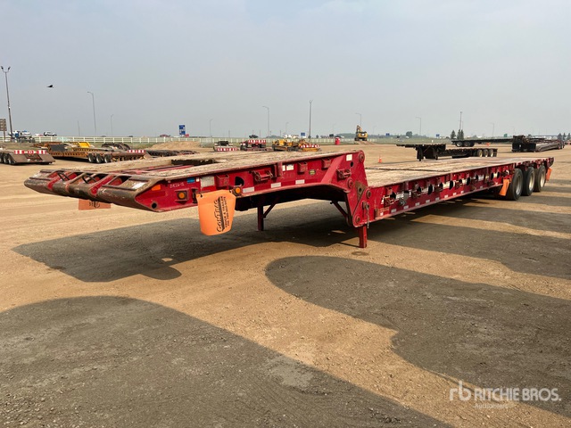 2015 Doepker 54 ft Tri/A 50 Ton Folding Neck Trailer | Ritchie Bros ...