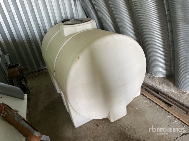500 gal Water Tank | Ritchie Bros. Auctioneers