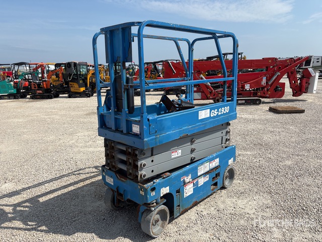2018 Genie GS1930 Electric Scissor Lift | Ritchie Bros. Auctioneers