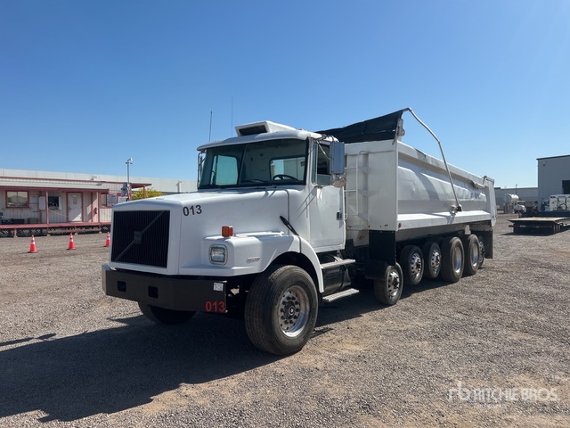 2000 Volvo WG 14x4 Six Axle Dump Truck | Ritchie Bros. Auctioneers
