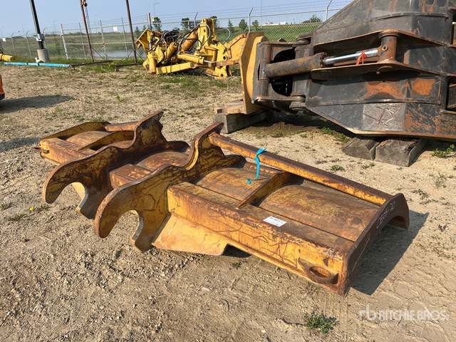 120 in Excavator Chuck Blade | Ritchie Bros. Auctioneers