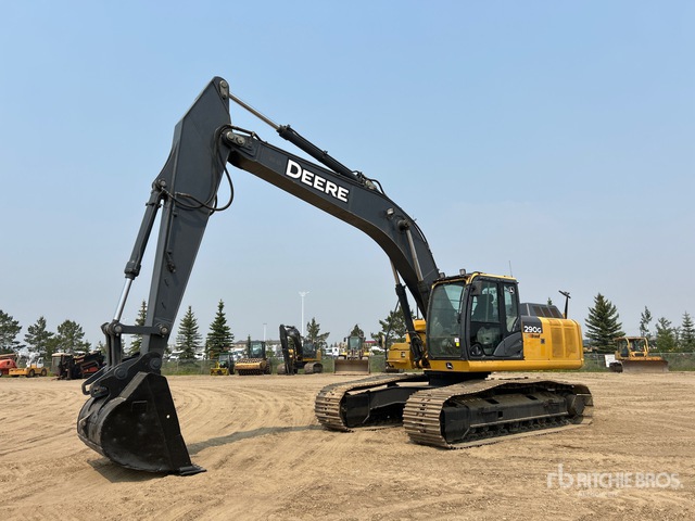 2015 John Deere 290G LC Tracked Excavator | Ritchie Bros. Auctioneers