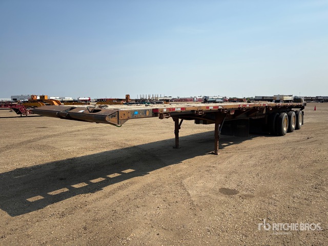 1995 Aspen 46 ft Tri/A Flatbed Oilfield Trailer | Ritchie Bros. Auctioneers