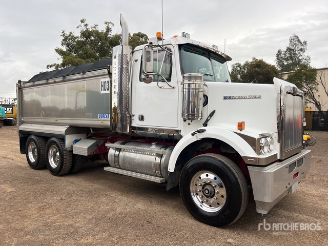 2012 Western Star 4800FX 6x4 Tipper Truck | Ritchie Bros. Auctioneers