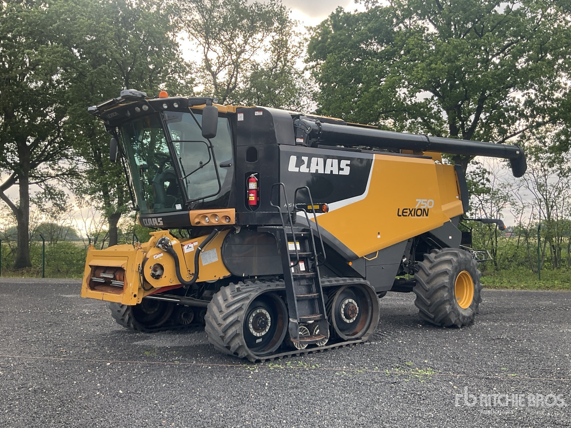 Claas Lexion 750 Combine Harvester | Ritchie Bros. Auctioneers