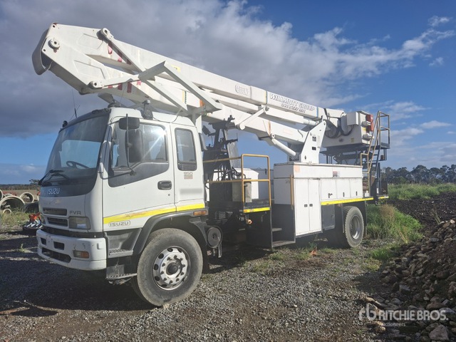 Isuzu FVR 950 Camion de cubo | Ritchie Bros. Auctioneers