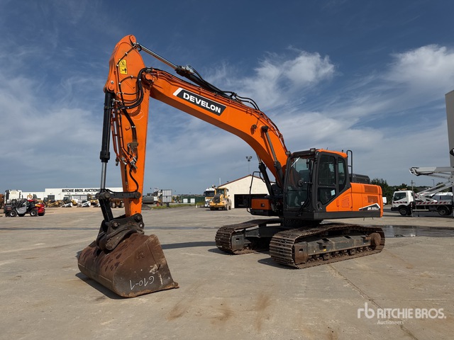 2023 Doosan DX225LC-7 Pelle Sur Chenilles Tracked Excavator | Ritchie Bros. Auctioneers
