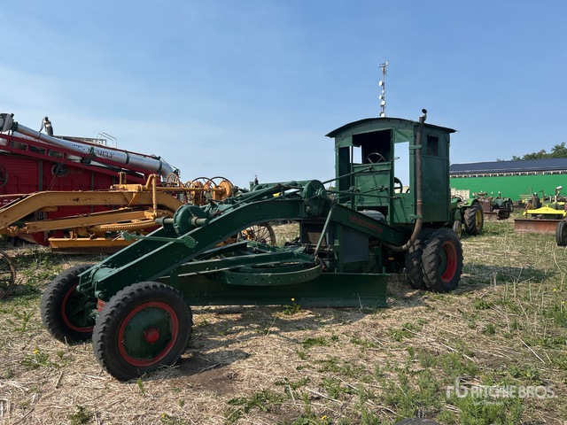 Adams Motor Grader 10 Motor Grader | Ritchie Bros. Auctioneers