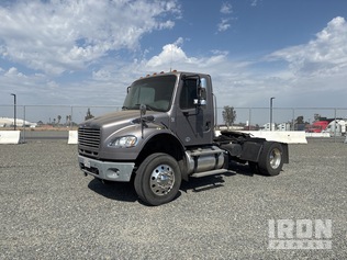 2017 Freightliner M2 106 4x2 S/A Day Cab Truck Tractor in Tulare ...