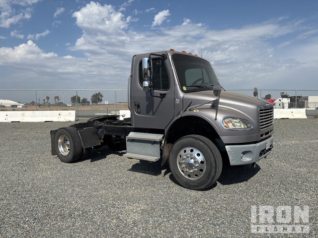 2017 Freightliner M2 106 4x2 S/A Day Cab Truck Tractor in Tulare ...