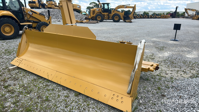 Cat Blade and Push Arms - Fits Cat D6 in Davenport, Iowa, United States ...