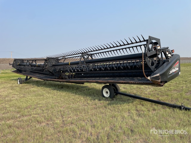 2011 MacDon FD70 45 ft Flex Draper Combine Header | Ritchie Bros ...