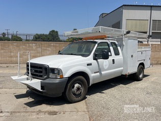 2004 Ford F-350 XL 4x2 Service Truck in La Puente, California, United ...